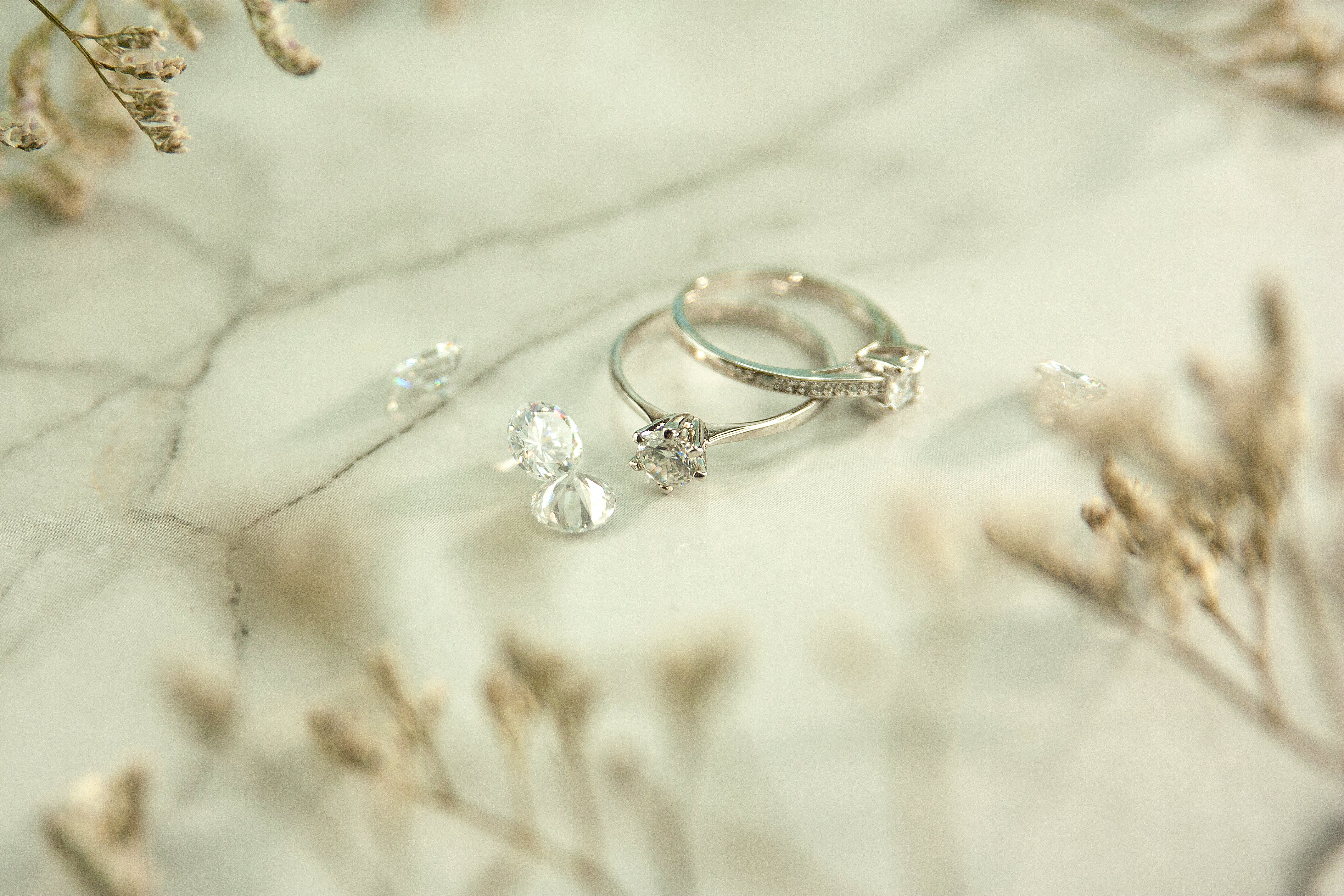 Luxury and Elegance: Creating the Perfect Diamond-Themed Wedding ...