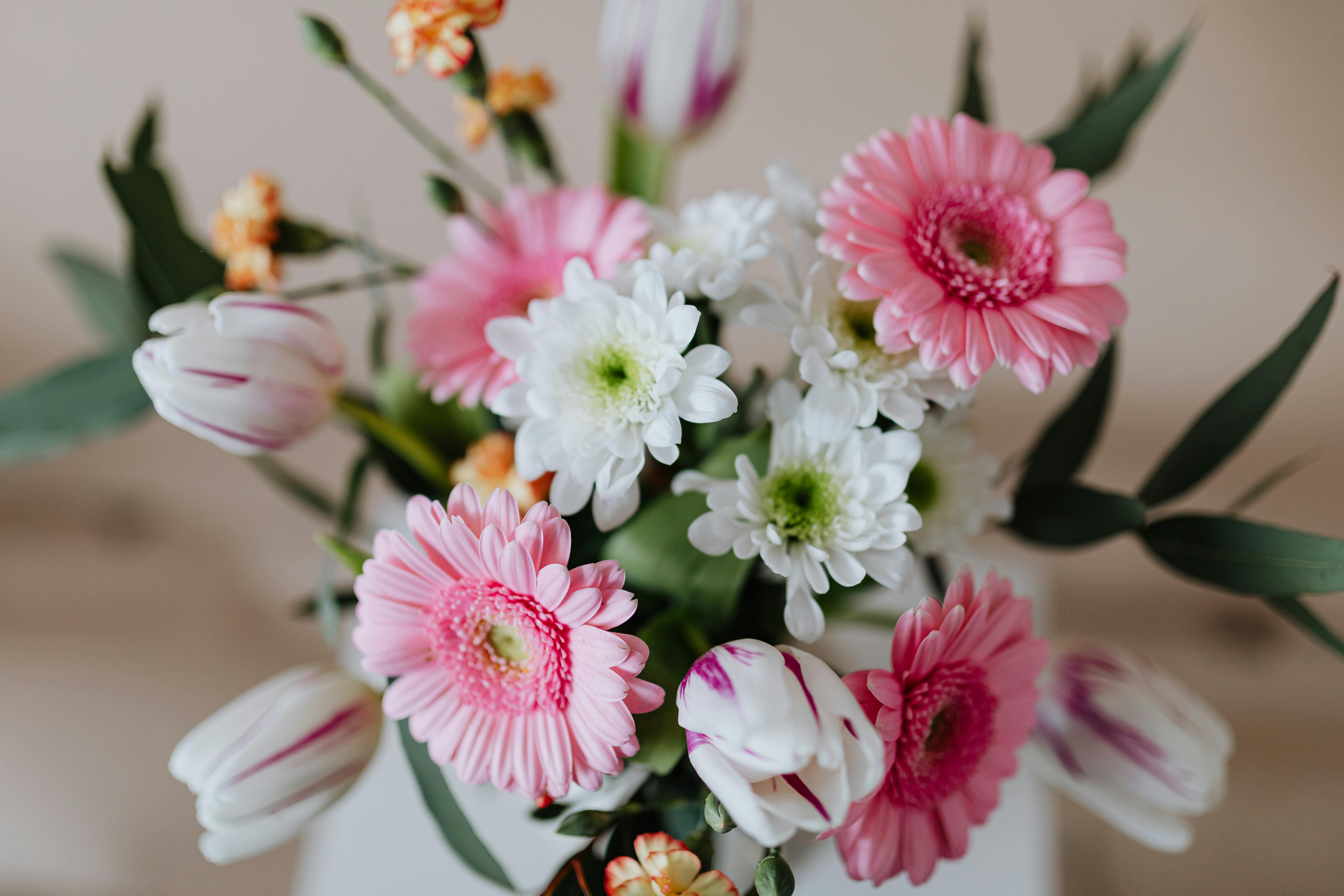 How to Make Your Own Bouquet: Step-by-Step Guide • Wedding Digest